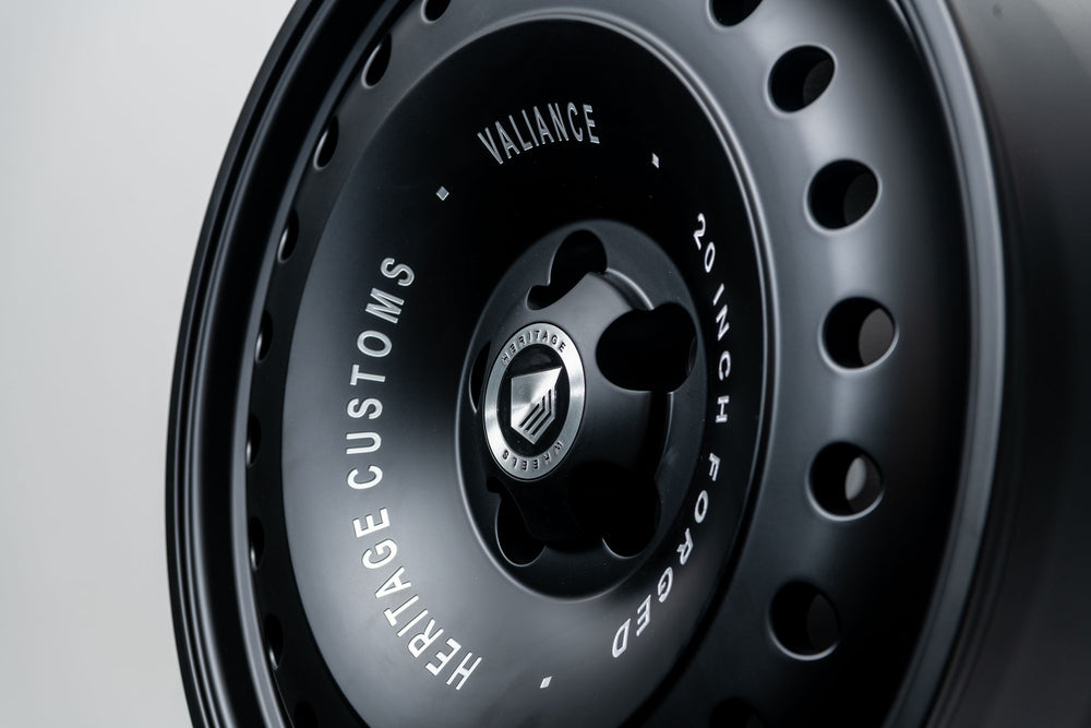 Rock Dust 20" - satin black